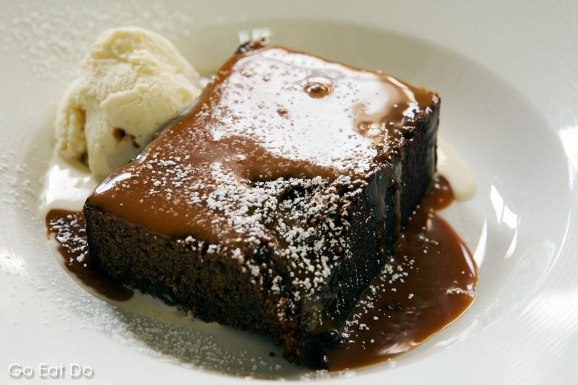 The Parcel Yard at King’s Cross station, London | Go Eat Do